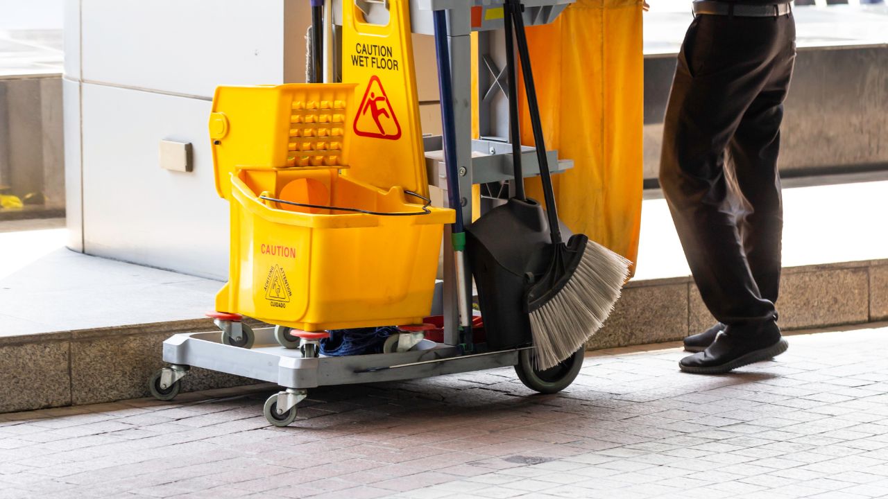 Housekeeping Services - Veronica's Cleaning Service